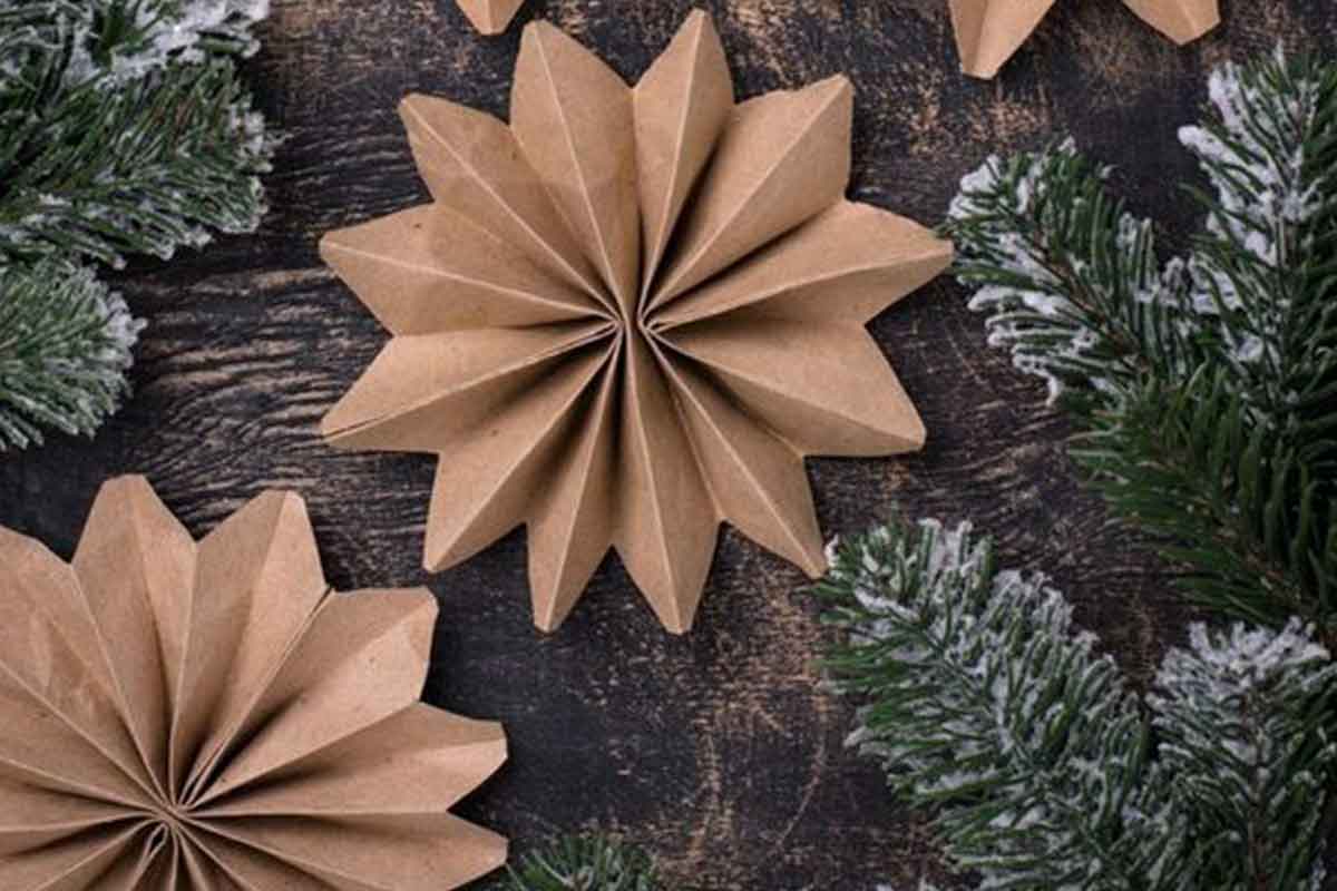 Origami natalizi: 7 decorazioni facili da appendere | Pourfemme