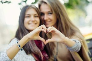 Generazione Alpha, come capire il linguaggio degli adolescenti | Pourfemme