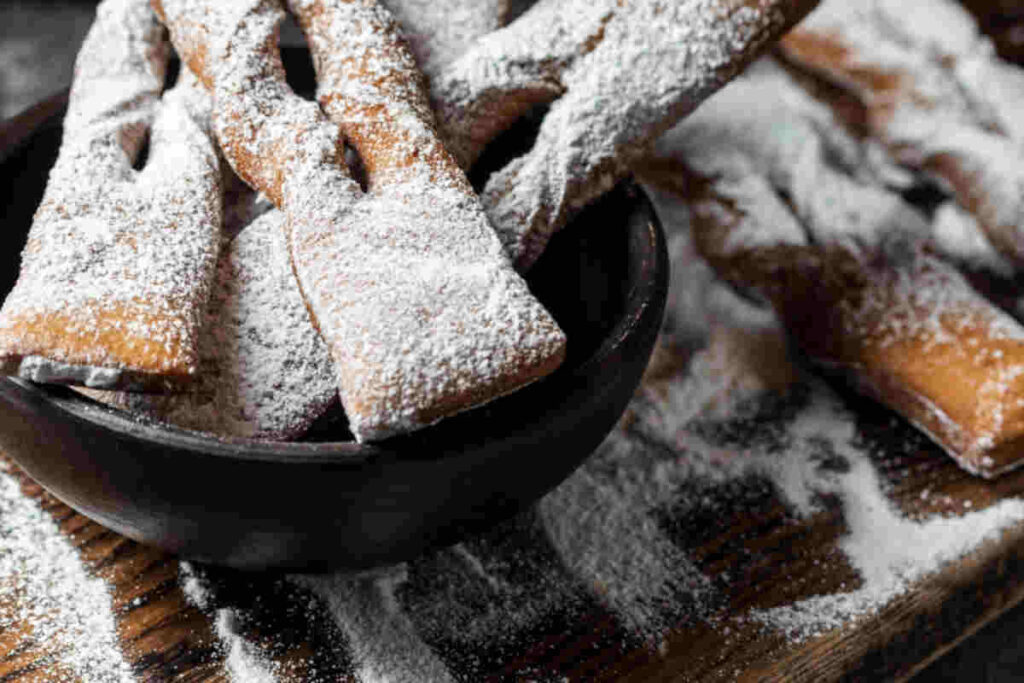 Chiacchiere napoletane di Carnevale, la ricetta originale: scopri come ...