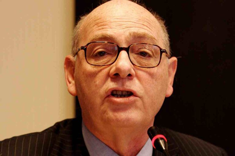 Chi è Luigi Li Gotti e cosa ha fatto l'avvocato che ha denunciato ...